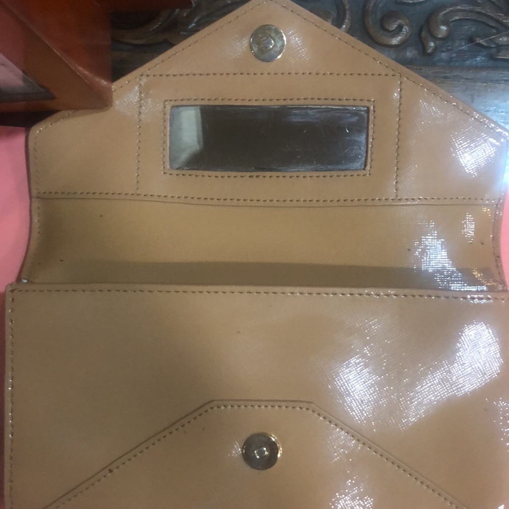 Tory Burch Robinson Small Envelope Roll Clutch - Gem